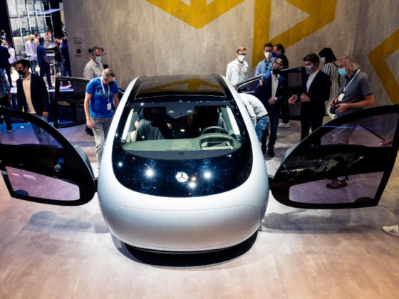 Yanfeng Shows XiM21 Smart Cabin Concept - DVN