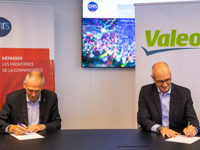 汽车照明和ADAS Archives - DVN