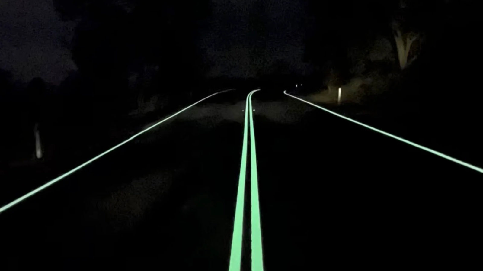 Night-Glow Lane Lines in Australian Trial - DVN