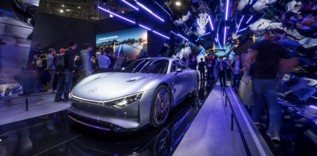 Automakers at CES: Software Everywhere! – DVN