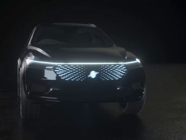 OLED on Aircraft Reduce Weight and Increase Passenger Comfort - DVN