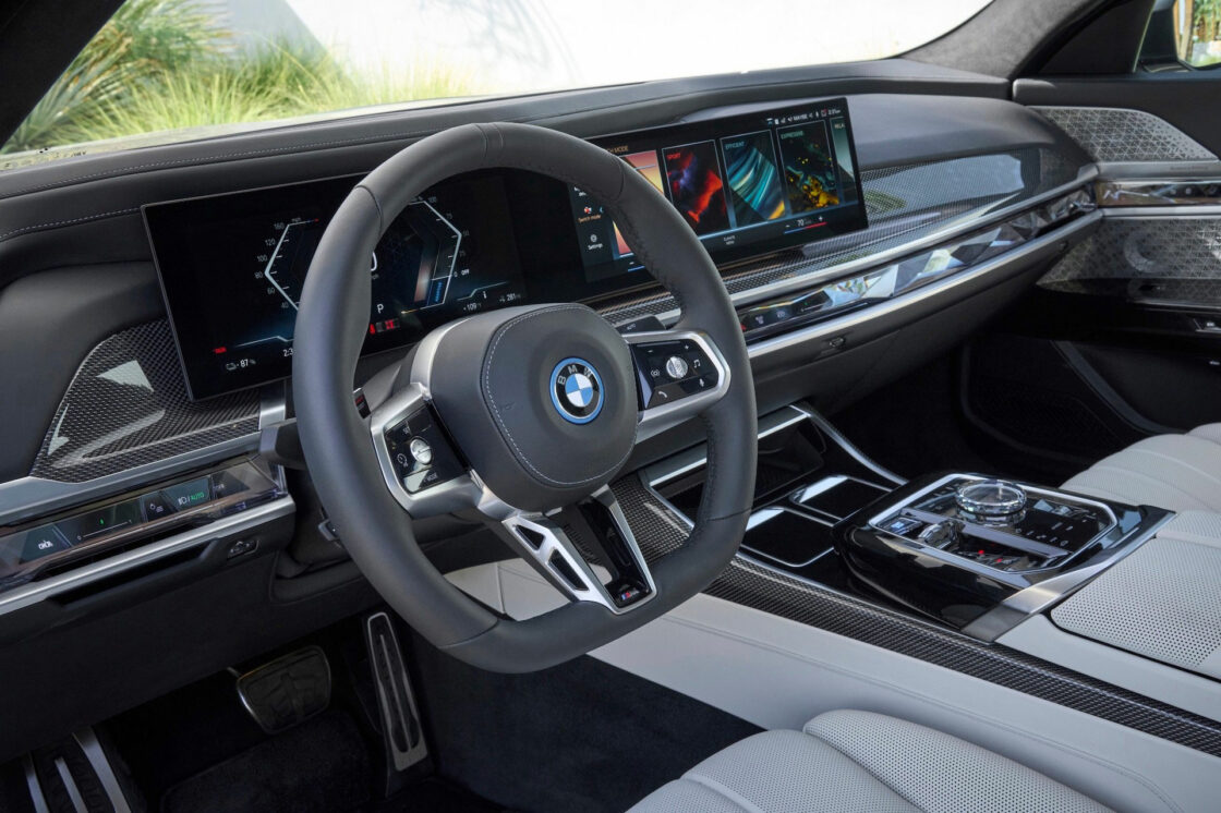 The De Luxe BMW I7 Interior - DVN