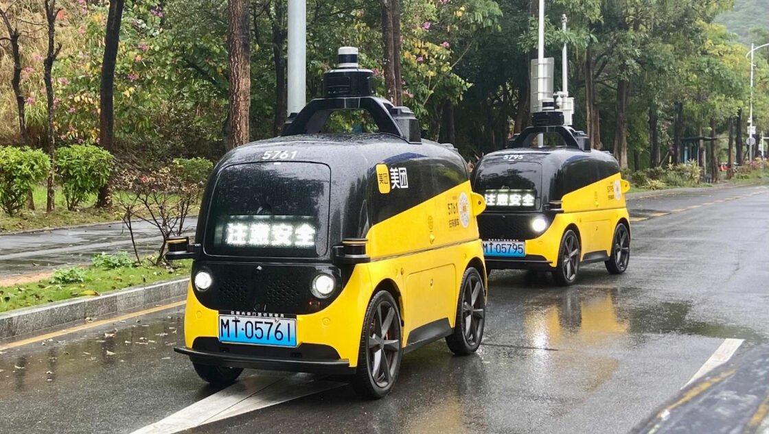 Autonomous Driving and V2X communication - DVN