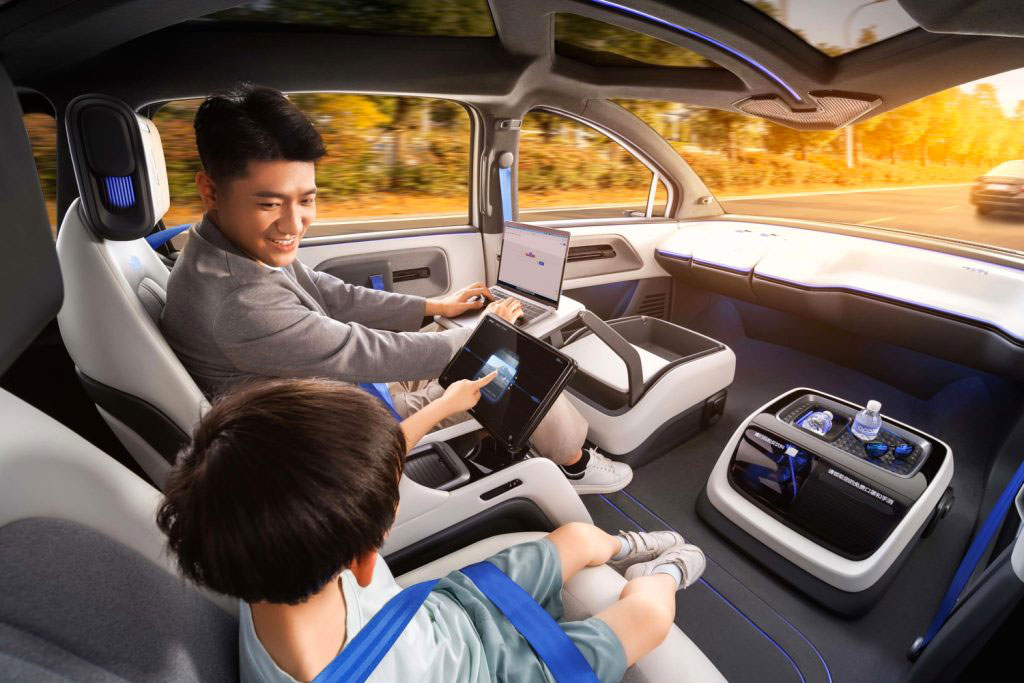 Lyft, Baidu to Launch Robotaxis in Europe in '26 - DVN