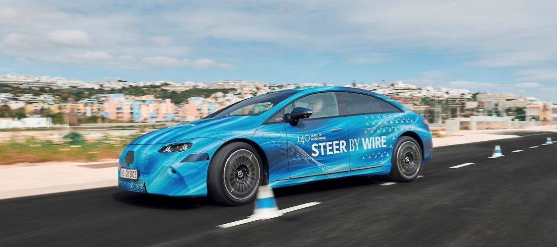 Mercedes-Benz: steer-by-wire changes the steering wheel and the driving ...